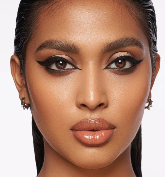 LINEWORK ONYX – Kitchen Makeup